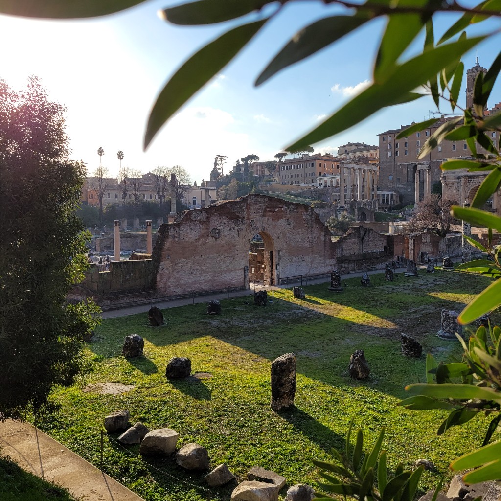 What to See in Rome? Top 7 Unique Hot Spots - Findia